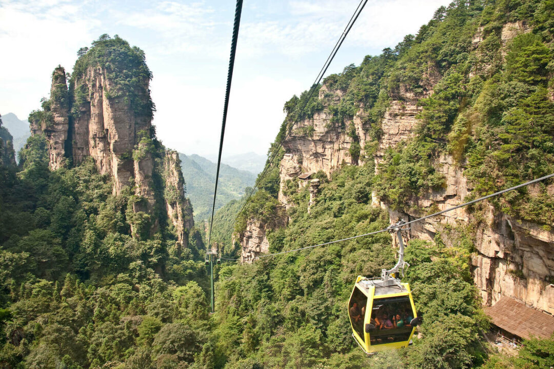 Leisure and Tourism - POMA Ropeway Solutions & Gondola lifts