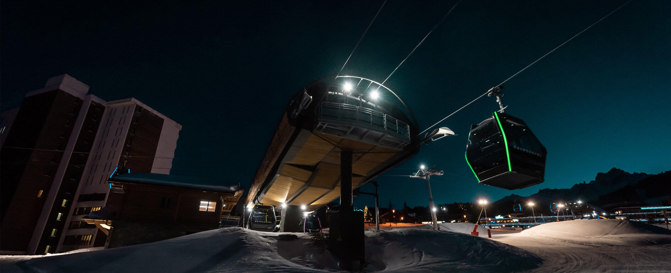 Mountain ropeways transport - POMA Ski liftsand cable transport