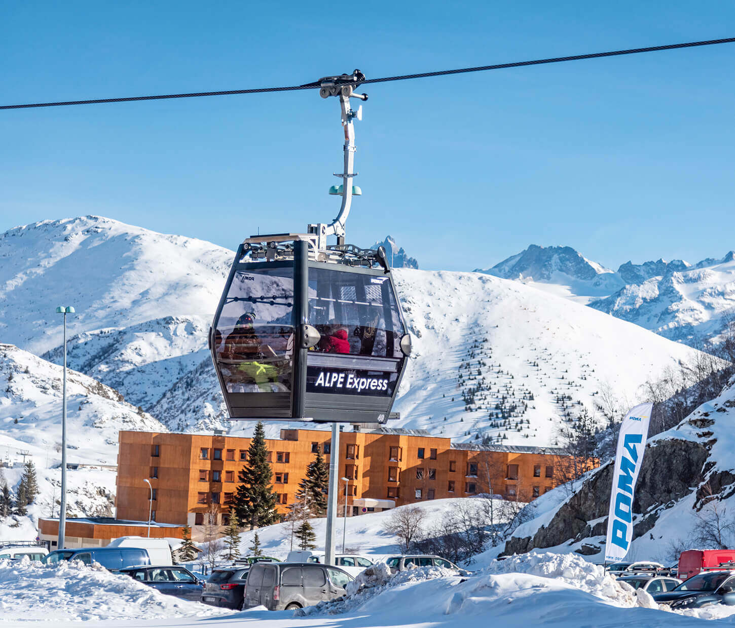 Mountain ropeways transport - POMA Ski liftsand cable transport