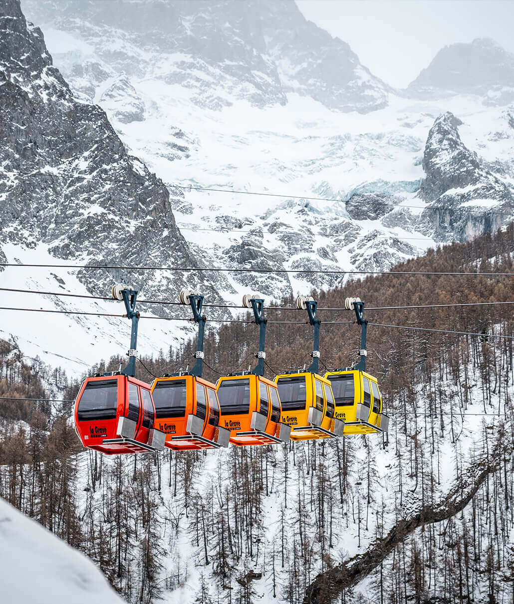 Bienvenidos a la web de POMA, líder en transporte por cable