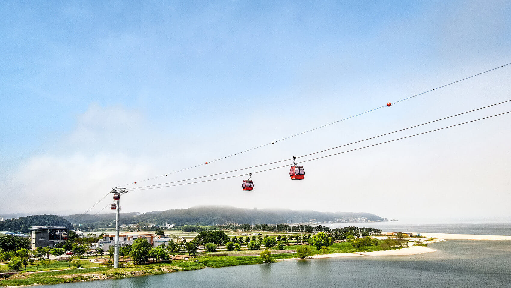 Leisure and Tourism - POMA Ropeway Solutions & Gondola lifts