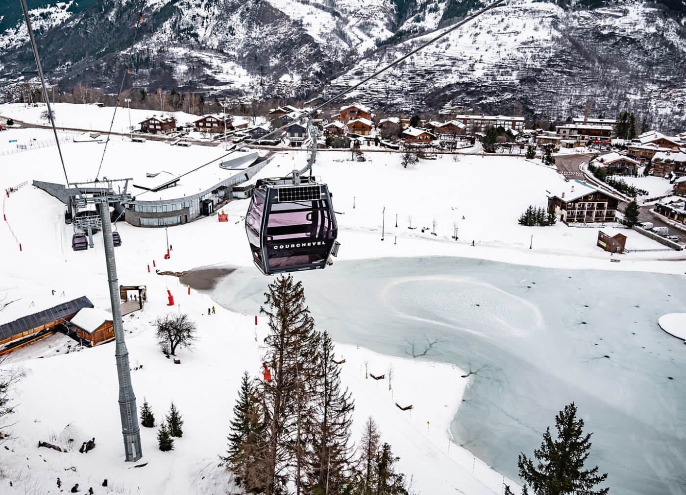 Mountain ropeways transport - POMA Ski liftsand cable transport