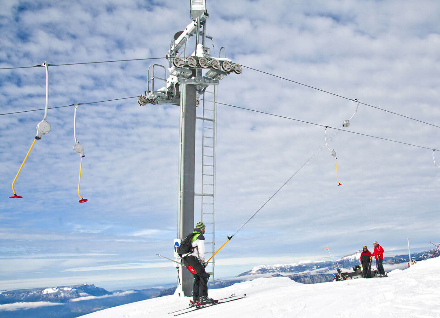 Téléski à enrouleurs POMA• Idéal pour les skieurs débutants