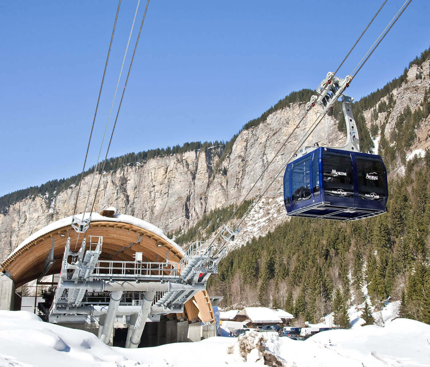 2S 3S gondola lift POMA • high-performance ropeways