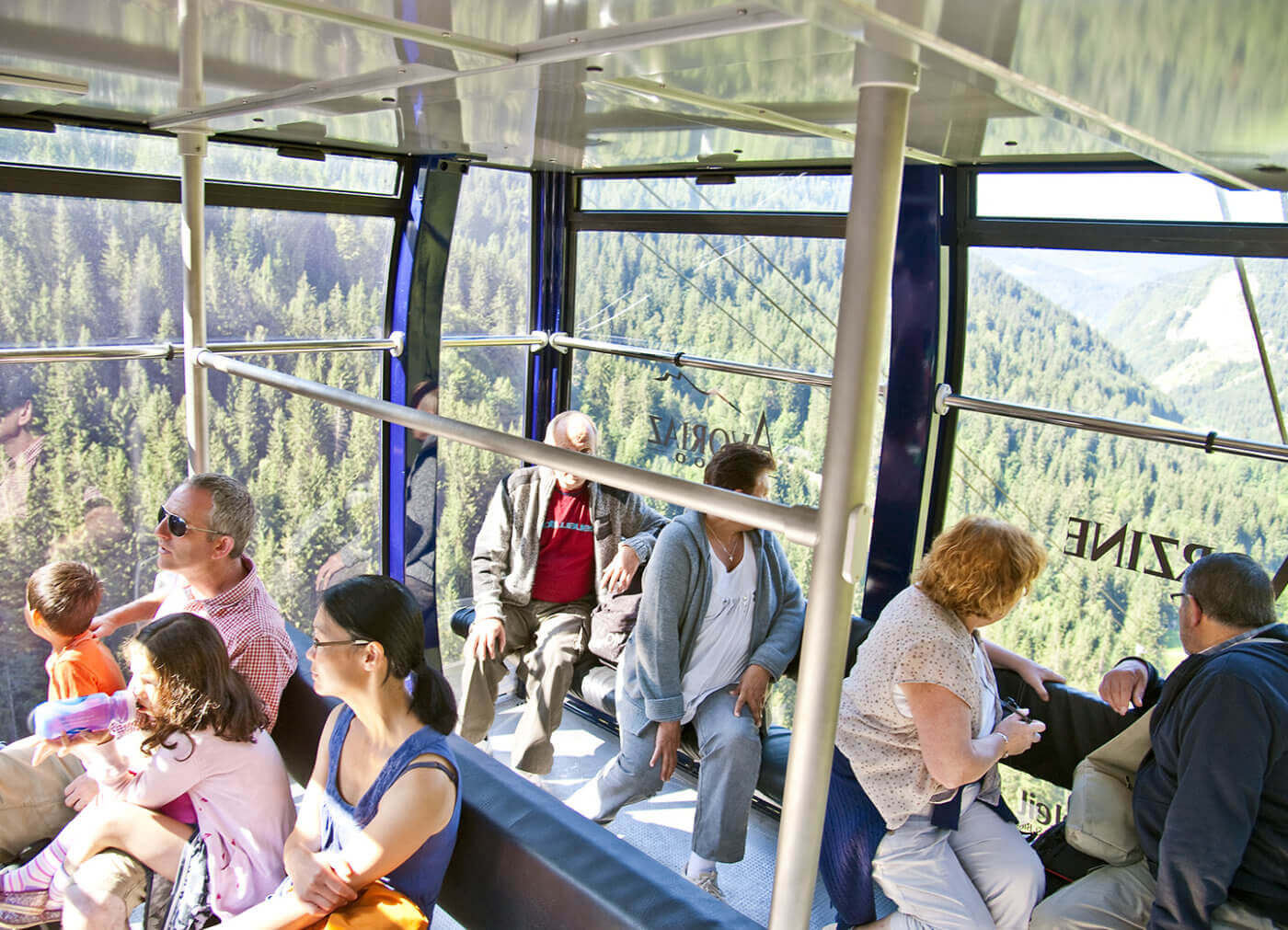 Prodains Express Avoriaz • Téléphérique débrayable 3S - POMA