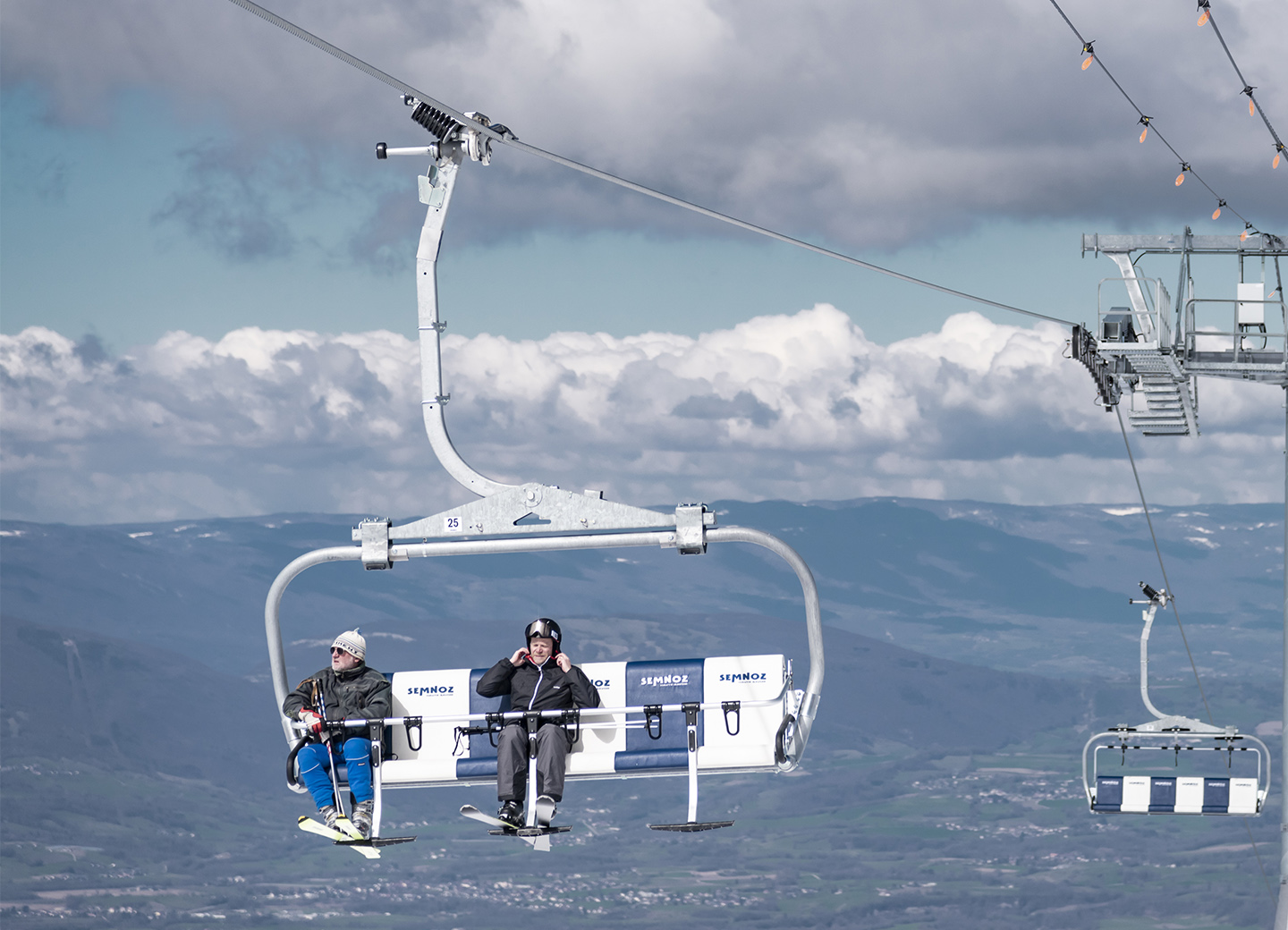 Télécabine débrayable - Le transport par câble en montagne POMA