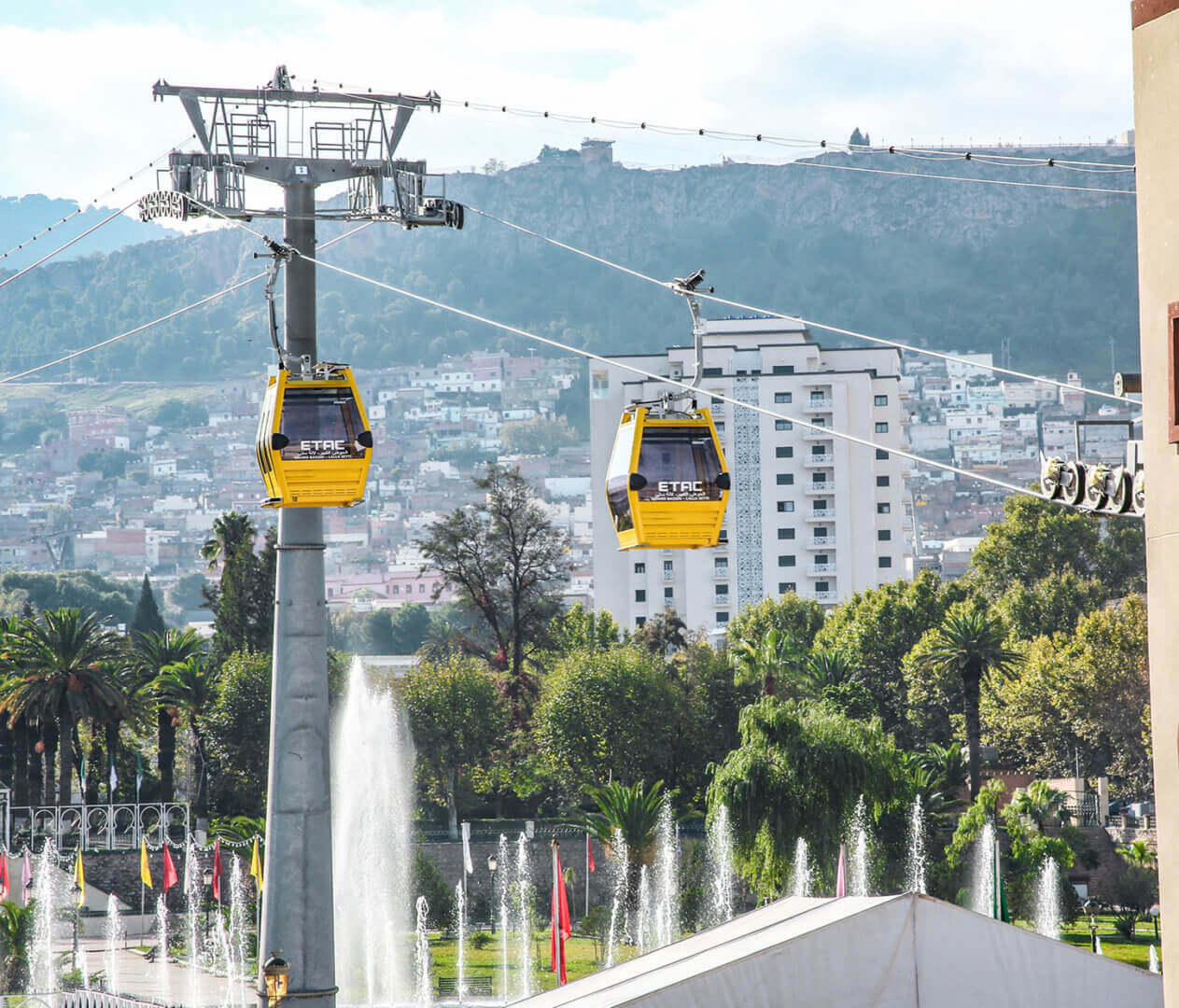 La télécabine touristique Tlemcen, en Algérie - POMA