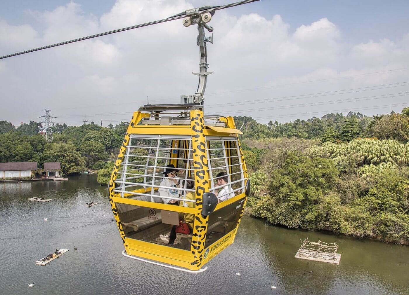 Chimelong Safari Park Cable Car : la télécabine en triangle POMA