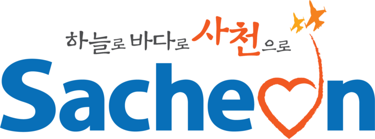Le téléphérique 2S POMA survole la mer de Sacheon