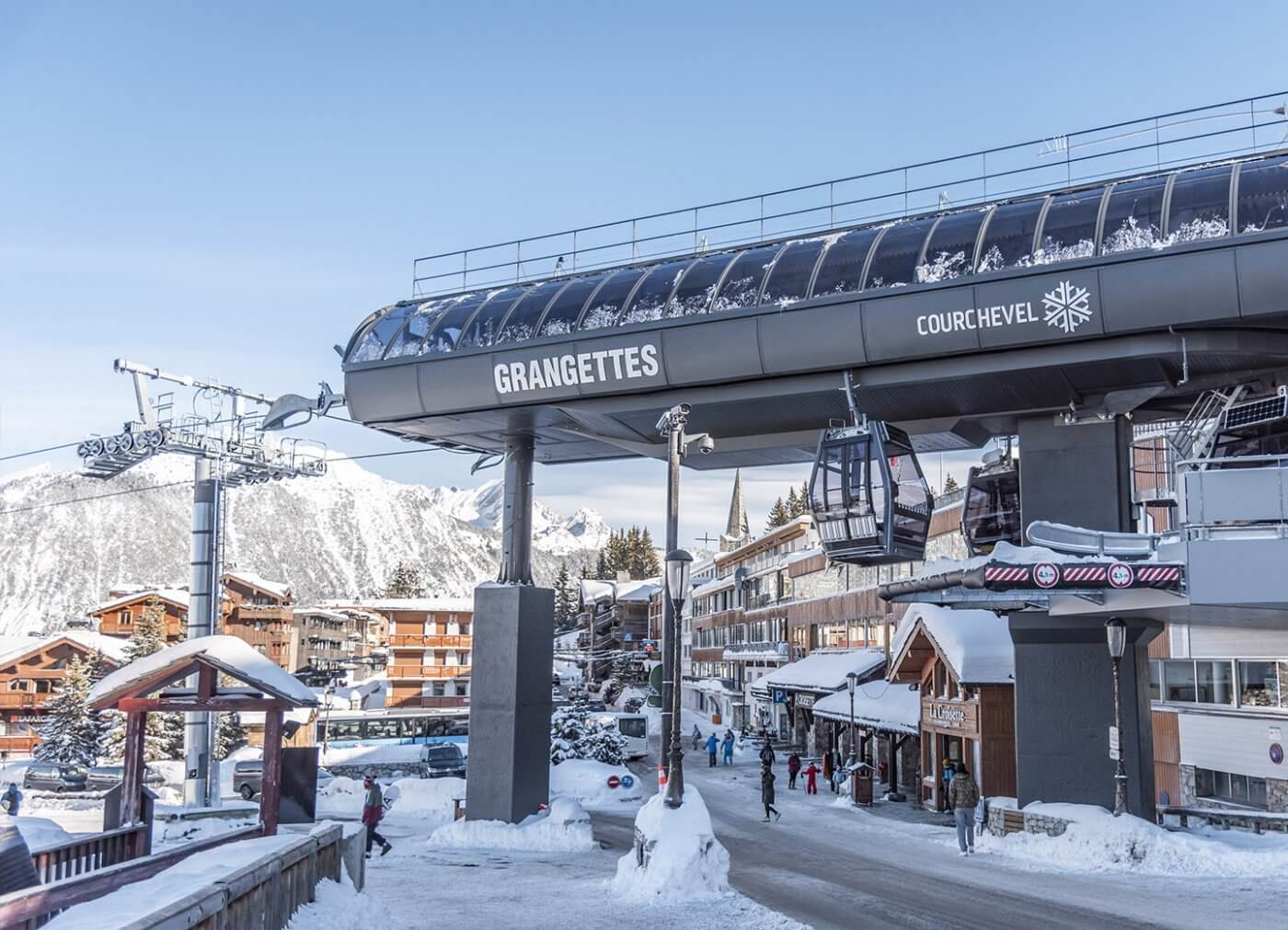 Les Grangettes Gondola Lift POMA, Courchevel Intra-resort link