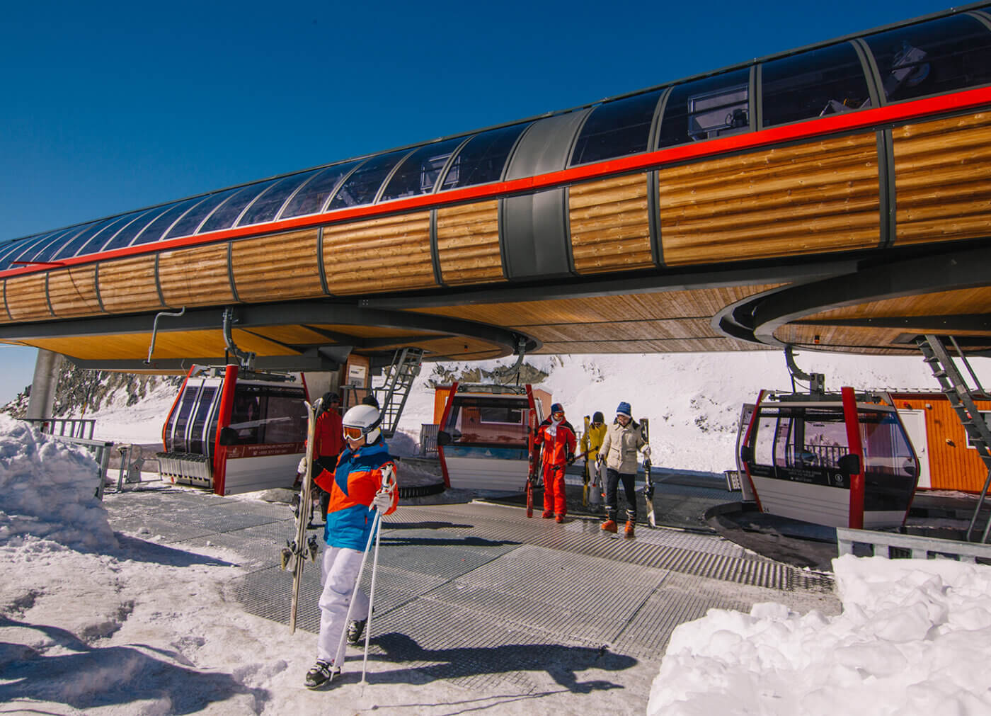 Gudauri Kobi, l'Ascenseur Valléen de 3 télécabines POMA en Georgie