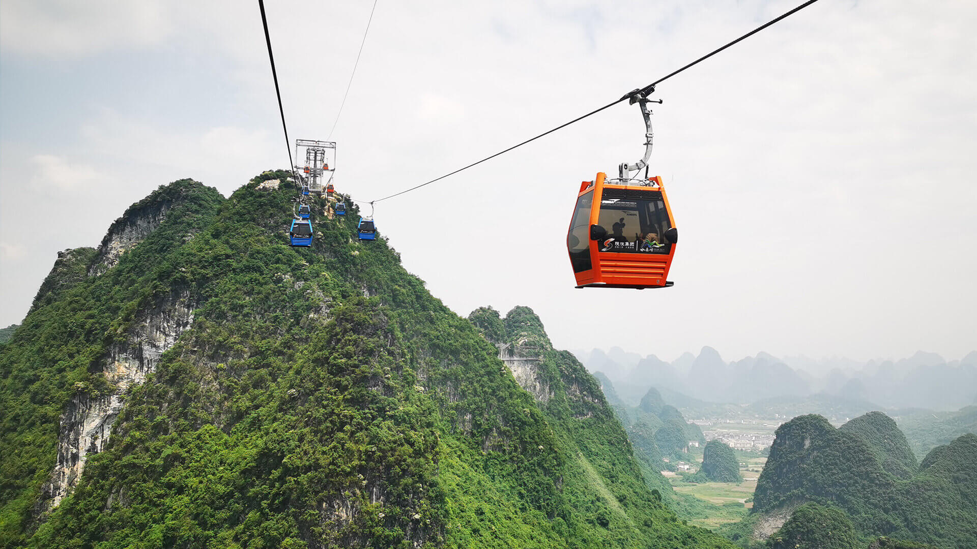 POMA, world leader in cable, air and ground transport - Homepage