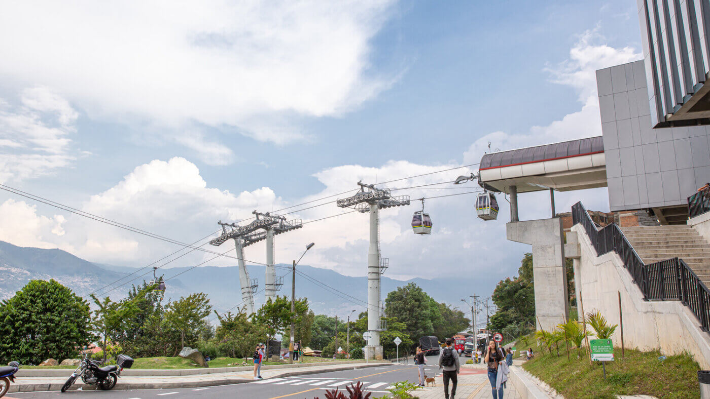 Line P - Medellin's Metro - POMA