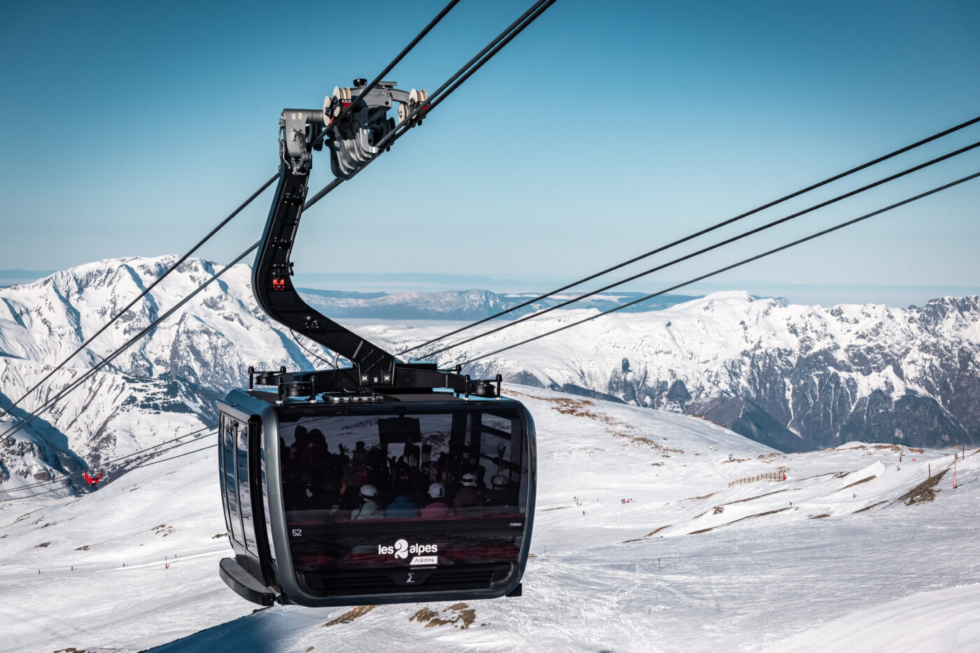 3S Jandri detachable gondola lift